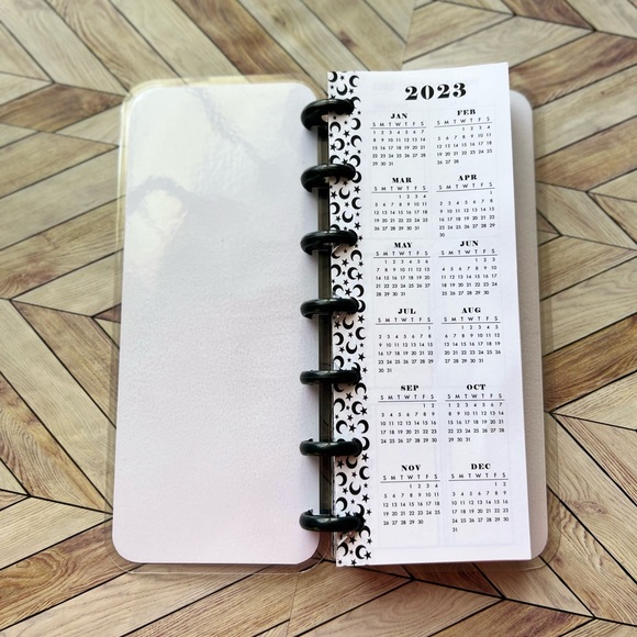 Hand Crafted | Office | Happy Planner Skinny Mini Undated Monthly ...